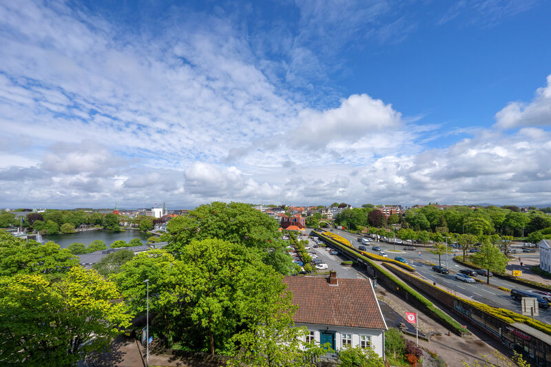 Prestegårdsbakken 10 | &Partners